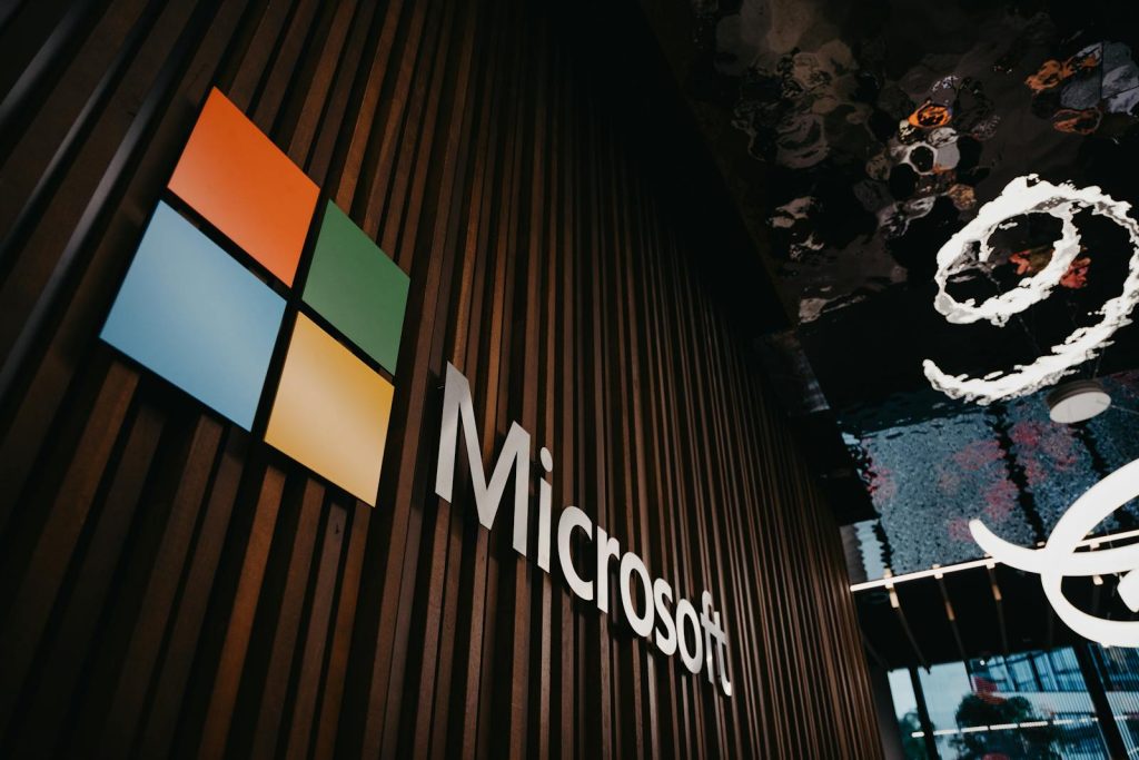 Kto założył Microsoft? William Henry Gates III i Paul Allen jako twórcy ...